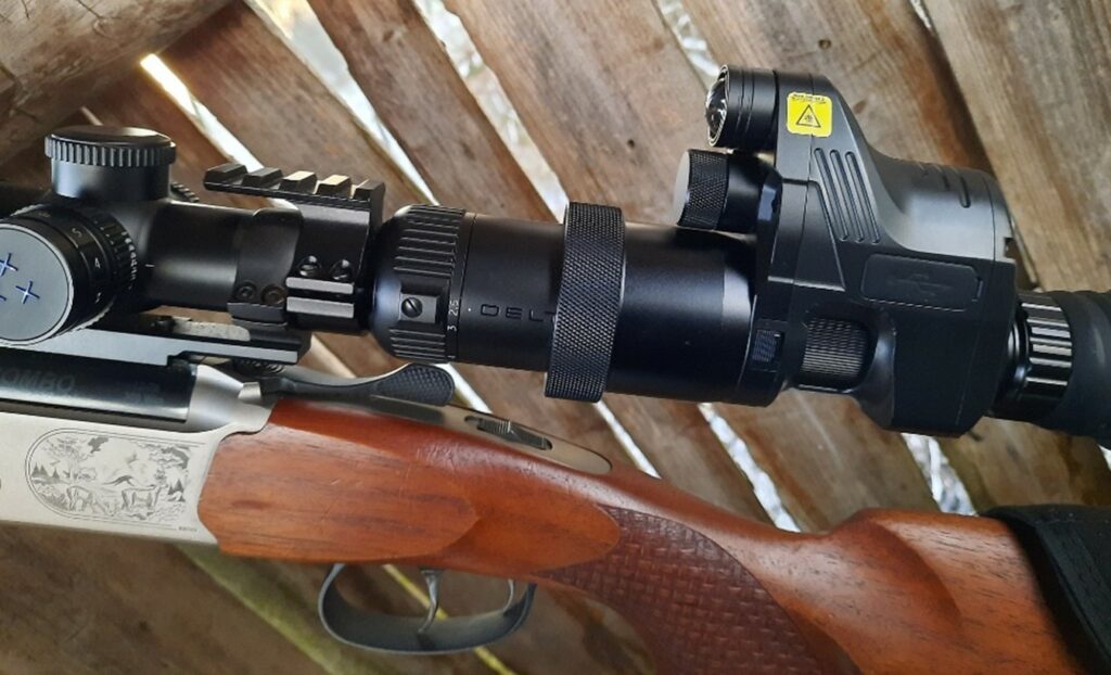 Uporaba nočnih nastavkov na okularju strelnega daljnogleda - OPTIK INFO